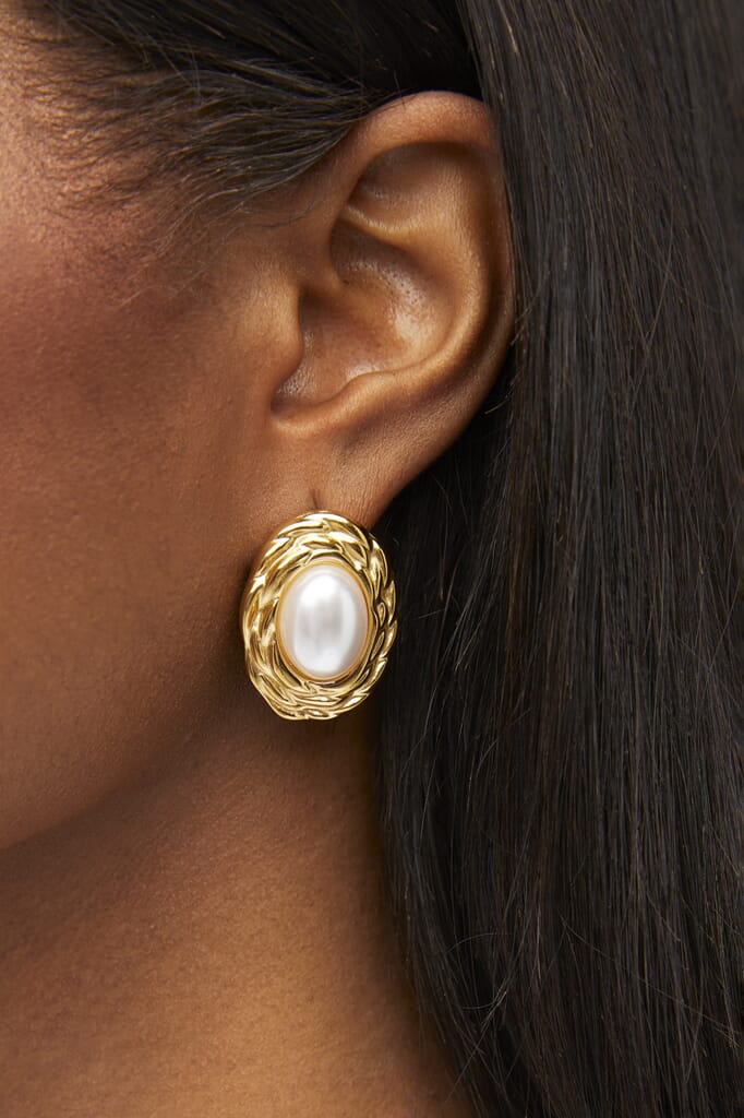 Petit Moments | Oval Pearl Stud Earrings in Gold| FashionPass