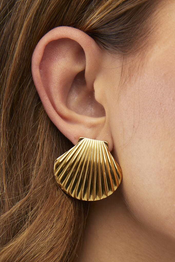 Petit Moments | Shell Stud Earrings in Gold| FashionPass