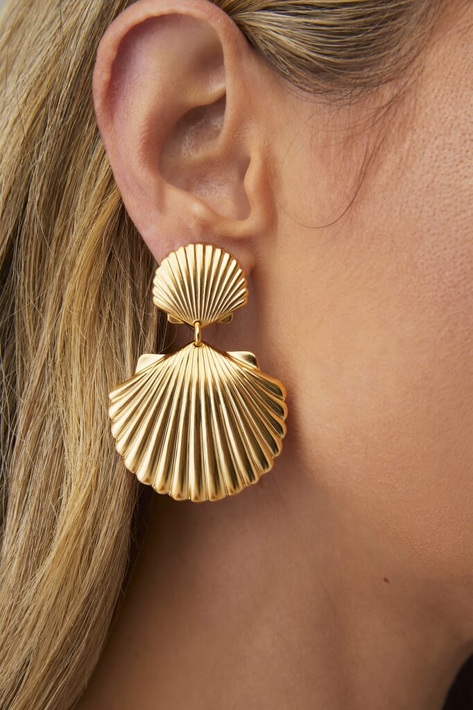 Elizabeth Cole | Shelly Earrings in Gold| FashionPass