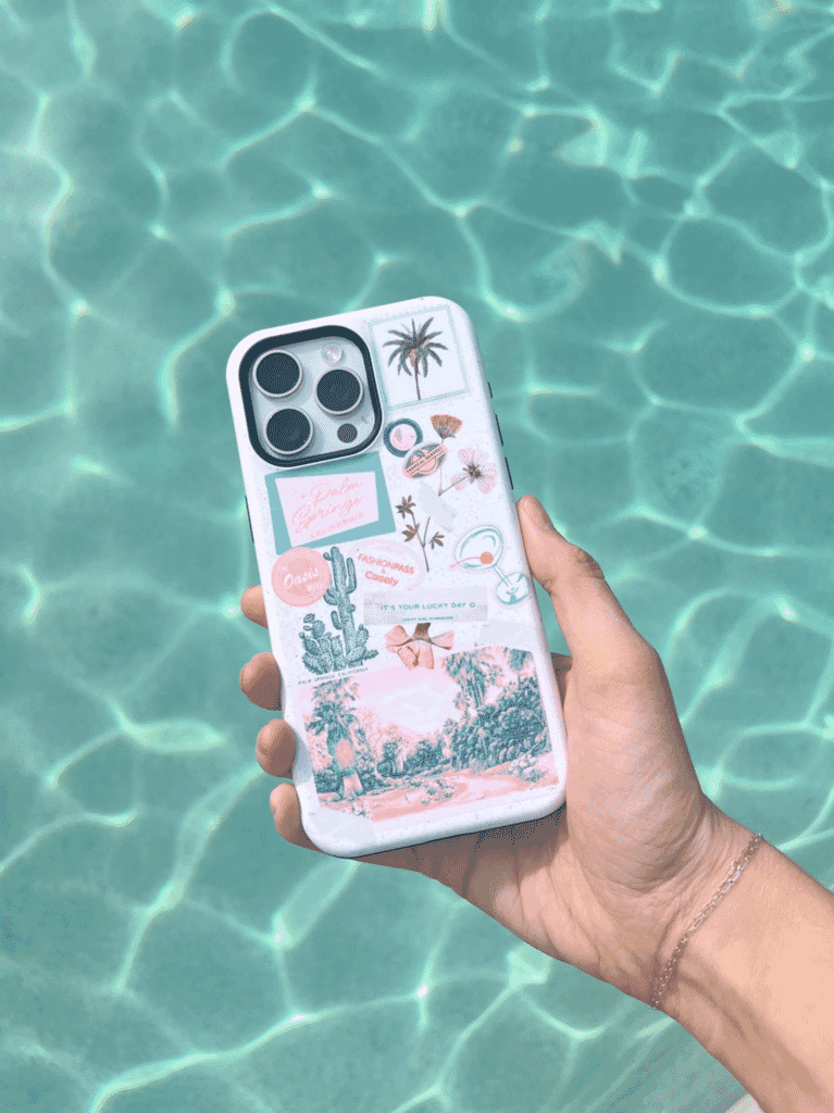 Casely | X Fashionpass Vintage Vacay Case in Vintage Vacay| FashionPass